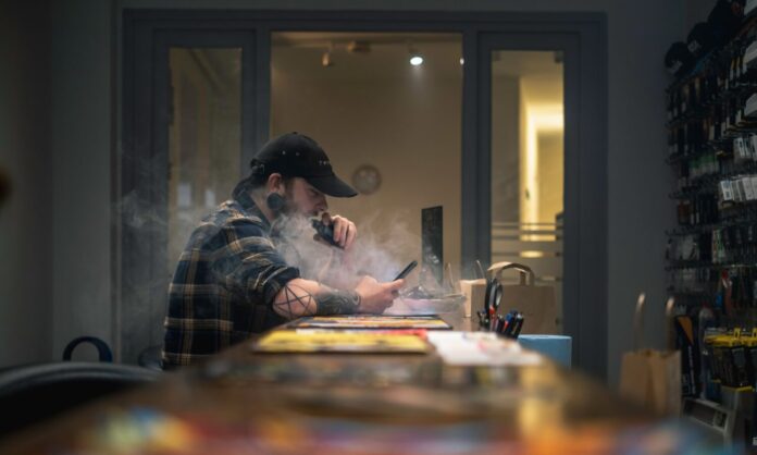 How To Vape Weed The Right Way - The Fresh Toast